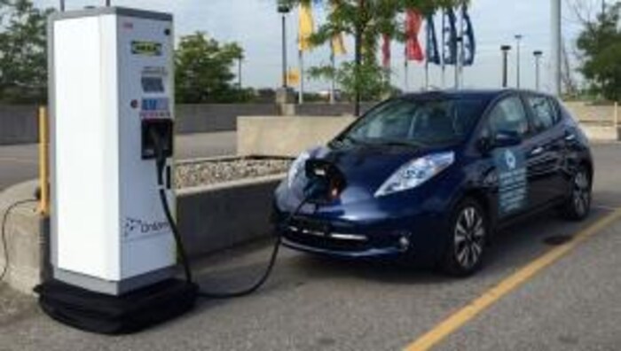 400 000 véhicules électriques et hybrides produits en Ontario d’ici ...