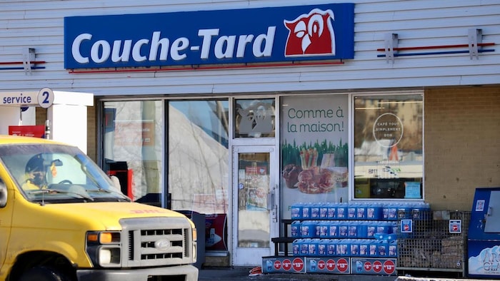 Couche-Tard et Carrefour envisagent des partenariats opérationnels ...