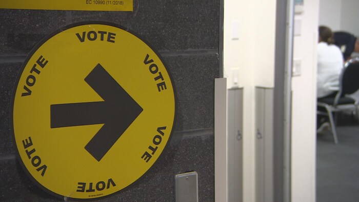 Promouvoir le vote étudiant sur les campus | Radio-Canada