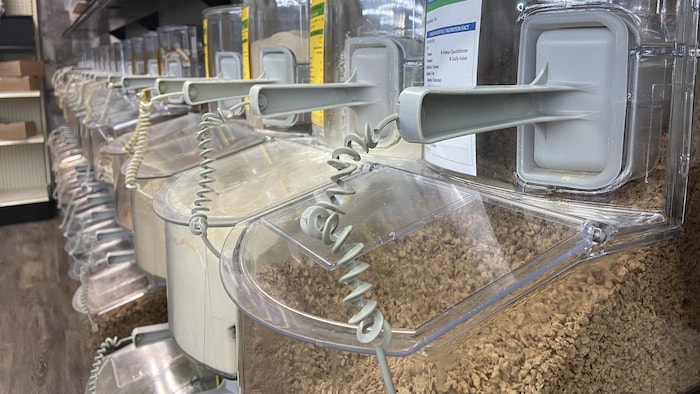 Une nouvelle épicerie en vrac à Roberval | Radio-Canada