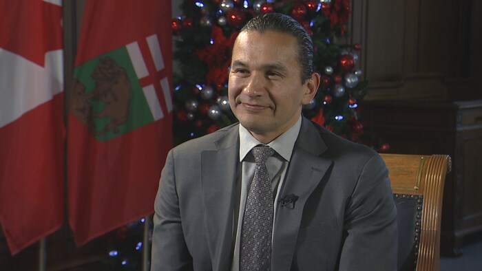 Wab Kinew veut en faire davantage pour aider les personnes en situation ...