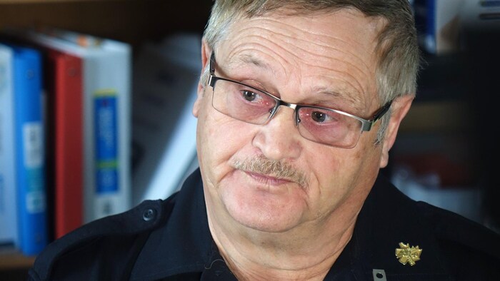 100 ambulanciers terre-neuviens déclenchent la grève | Radio-Canada