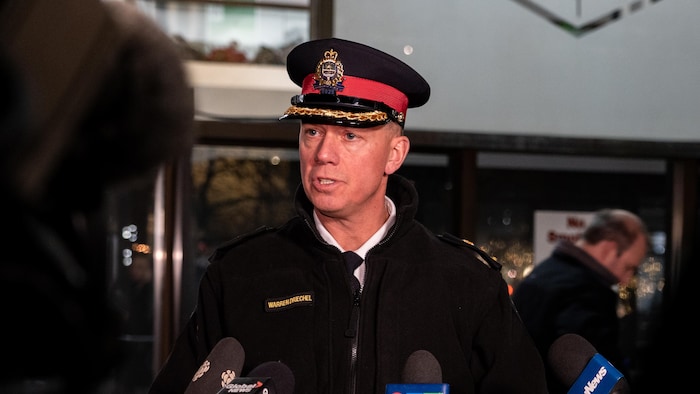 Pas de suspension des démantèlements des campements à Edmonton : un 8e ...