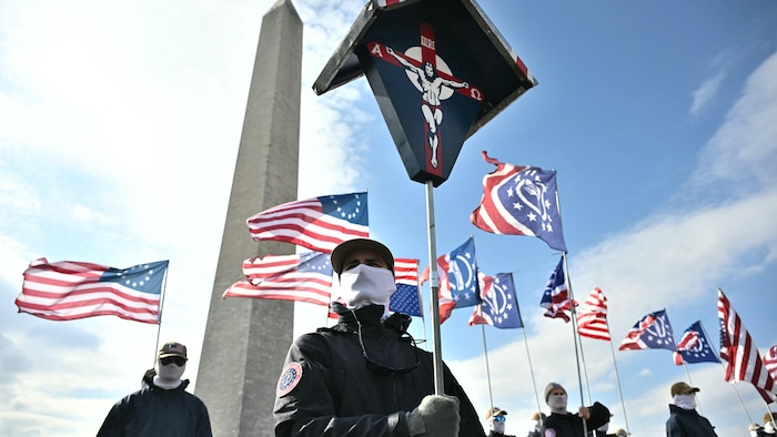 Trump prend des mesures anti-avortement, des milliers de manifestants à ...