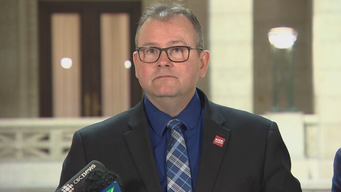 Wab Kinew à la Coupe Grey : le PC demande une enquête du commissaire à ...
