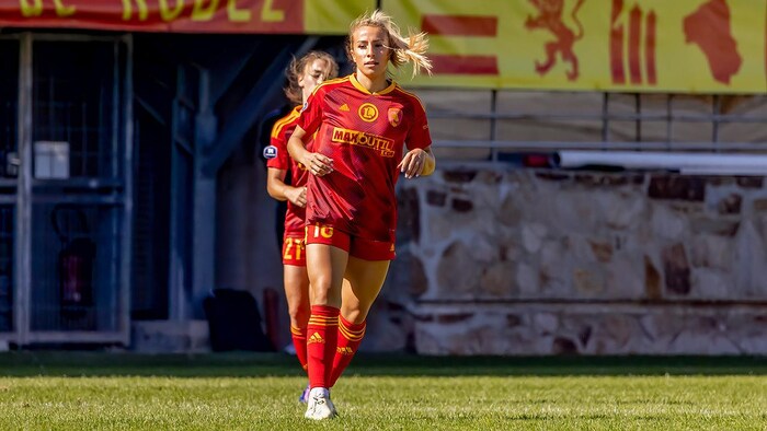 Yasmine Hall, une Franco-Albertaine dans la meilleure ligue de soccer ...