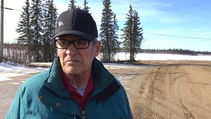Le « légendaire » aîné gwich’in Stephen Frost est décédé | Radio-Canada