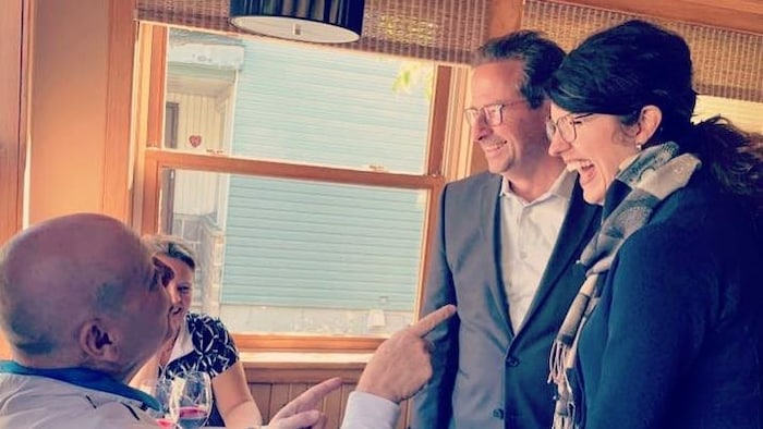 Nancy Déziel : conjointe d’un chef de parti aux premières loges | Radio ...