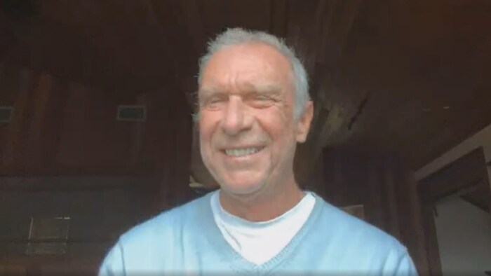 Un documentaire français sur la carrière de Zachary Richard | Radio-Canada