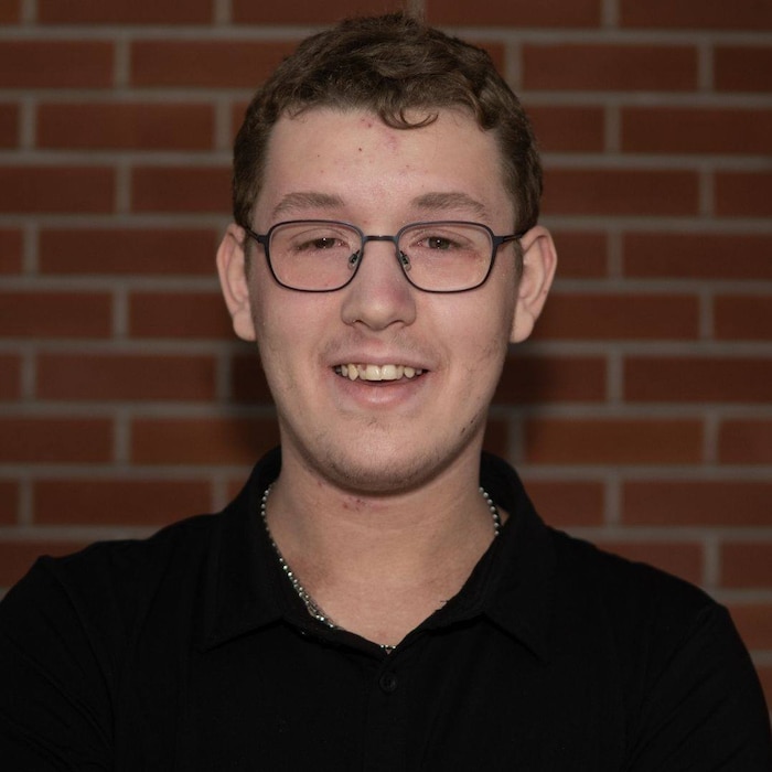 Un étudiant de 19 ans devient propriétaire de la crémerie Le phoque en ...