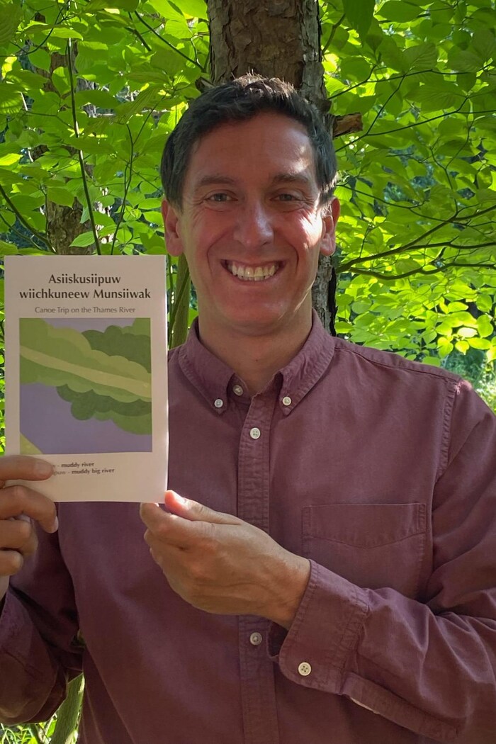 Comment une excursion en canoë a mené au maintien d’une langue ...