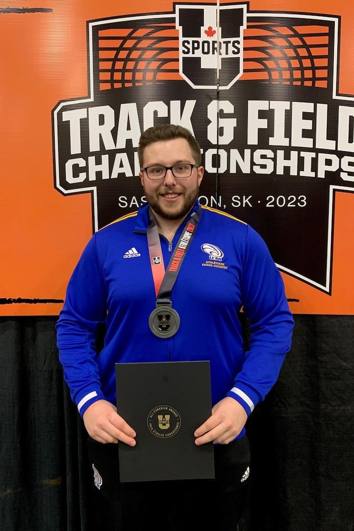 L’argent en lancer du poids pour Samuel Bourque au championnat U Sports ...