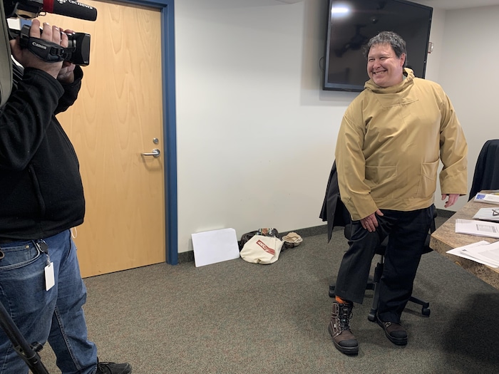 Malgré un budget déficitaire, les finances du Nunavut sont en « assez ...