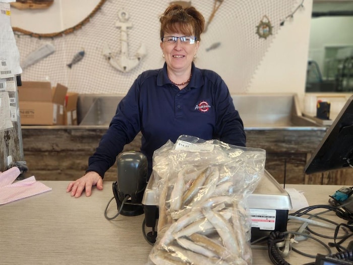 Les éperlans se font rares dans la Péninsule acadienne | Radio-Canada