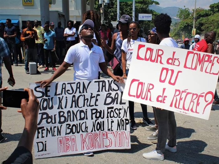 Une jeunesse au bord de la révolution | Radio-Canada