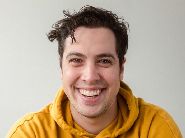 L’anglais en ligne : des experts s’inquiètent pour l’identité francophone des jeunes | Radio-Canada