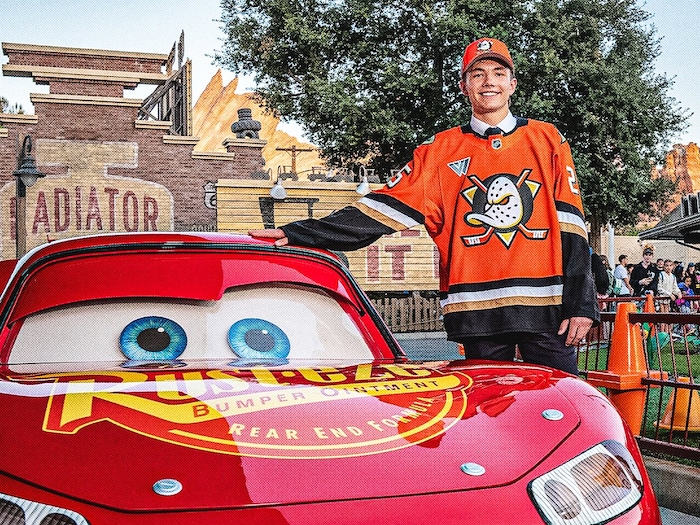 D’un étang gelé à la LNH : le rêve du saskatchewanais Roger McQueen ...
