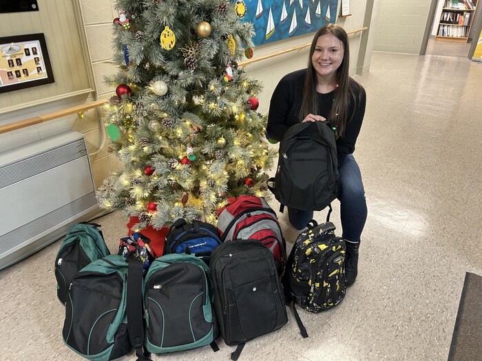 Des sacs à dos de survie distribués aux itinérants de la Péninsule ...