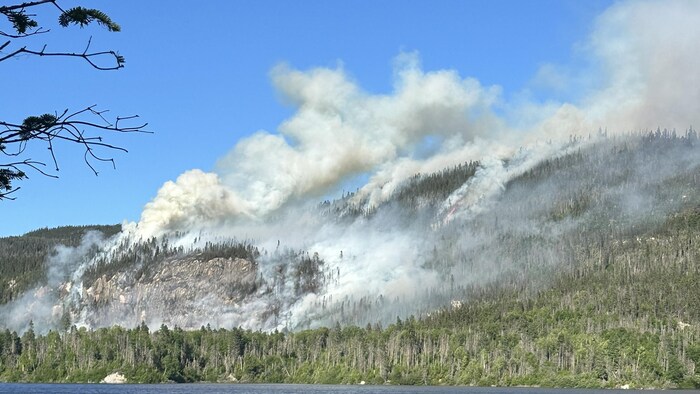 Feux de forêt : levée de la préalerte à Sept-Îles | Radio-Canada