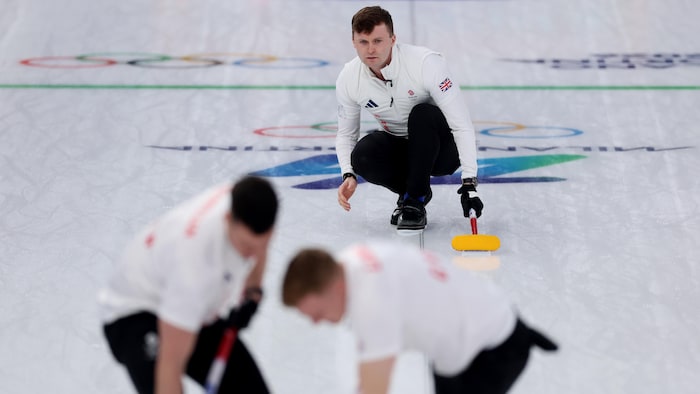 L’équipe de Brad Jacobs se qualifie pour le carré d’as en curling ...