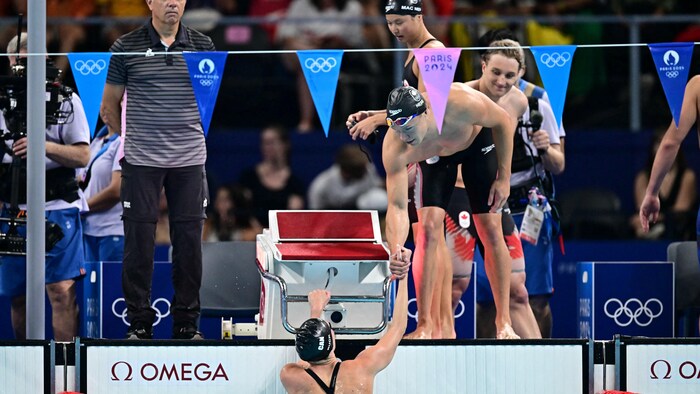 Summer McIntosh et Sydney Pickrem en demi-finales au 200 m quatre nages ...