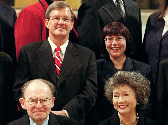 Le ministre Lawrence MacAulay, élu 11 fois et député depuis 1988, prend ...