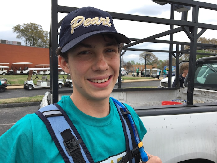 Des jeunes marchent pour Martin Luther King | Radio-Canada