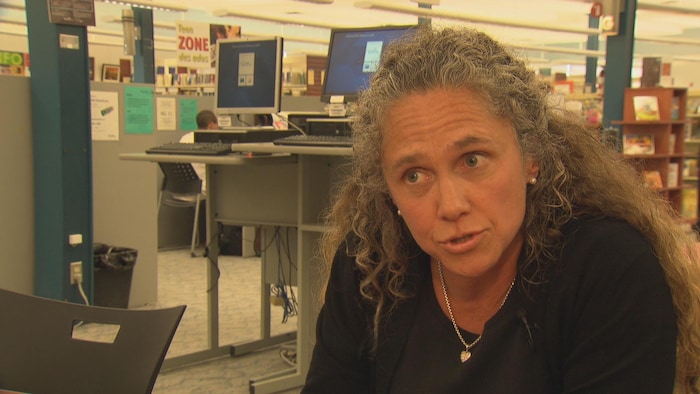 Une mère s'indigne de l'accès à la pornographie dans les bibliothèques ...