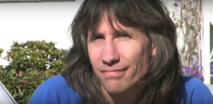 Profession : ramasseur de crottes de chien | Radio-Canada