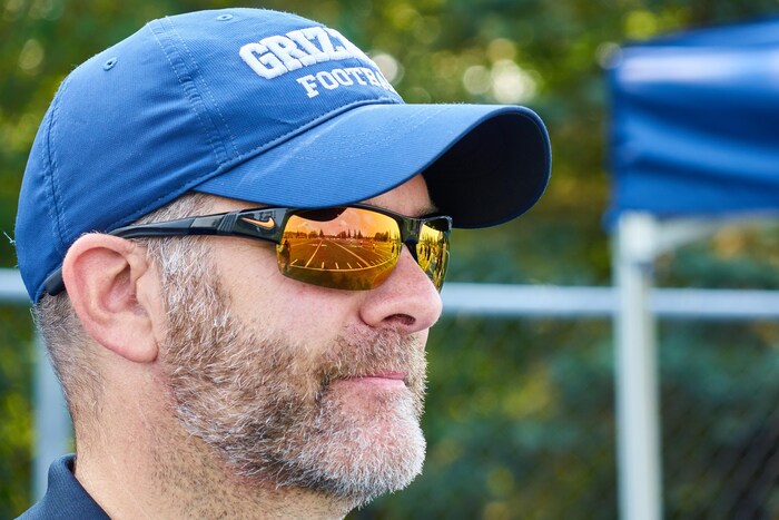 Encore du travail à faire pour prévenir les commotions au football ...