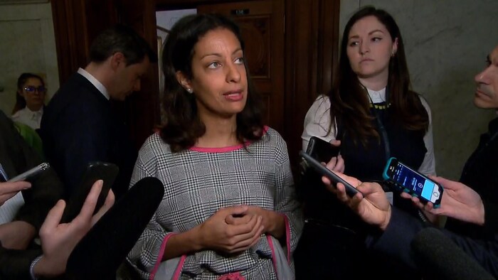 Lisée dénonce le « mille-feuille de mensonges » des libéraux dans l ...