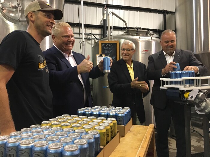 Doug Ford promet de la bière à 1 $ à partir du 27 août | Radio-Canada