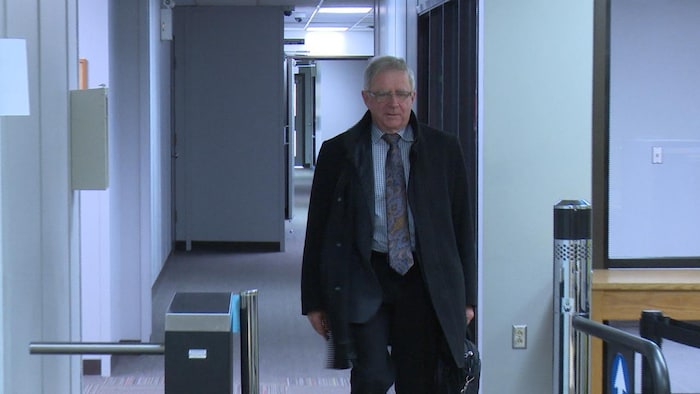 Procès de Gabriel Cyr : un choc brutal a tué la victime, selon les ...