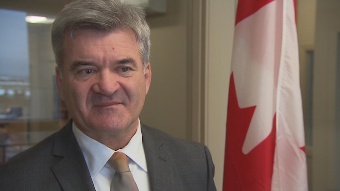 La Mauricie comme source d’inspiration du drapeau canadien | Radio-Canada