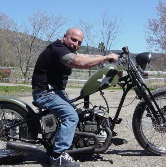 Emilio Spezzano est formellement accusé du meurtre prémédité de ...