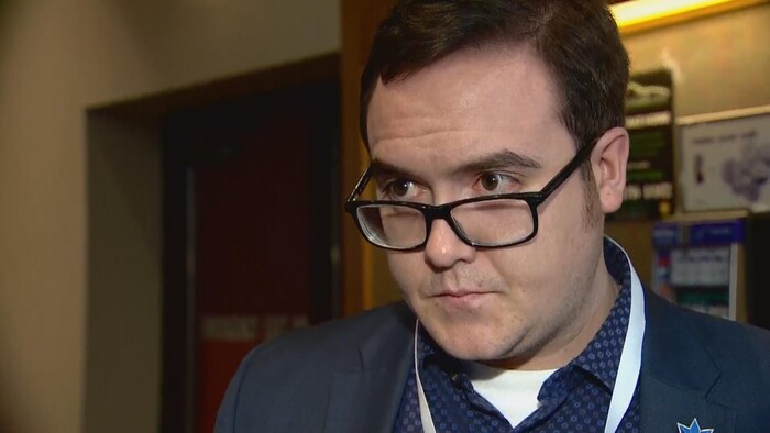 Offensive du PCU contre les alliances gai-hétéro | Radio-Canada