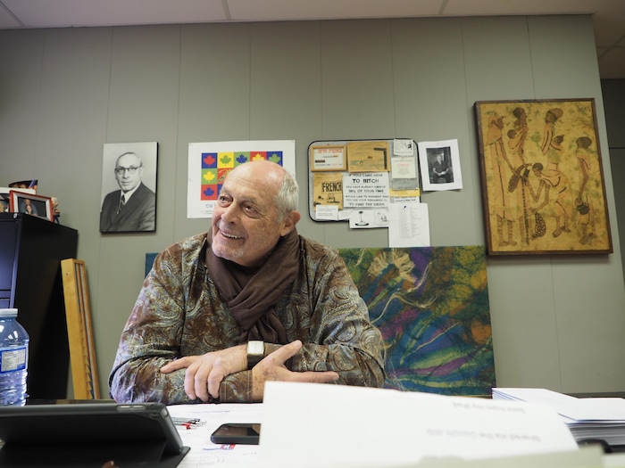 Des artistes inquiets de la vente de l’ancienne manufacture où ils ont ...