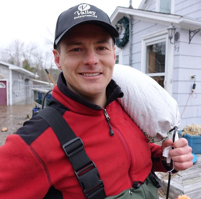 La bataille de ceux qui choisissent de rester | Radio-Canada