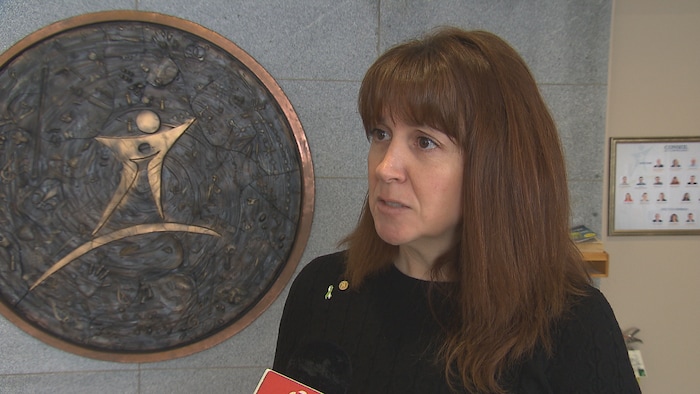 Faut-il vraiment 60 % pour passer au secondaire? | Radio-Canada