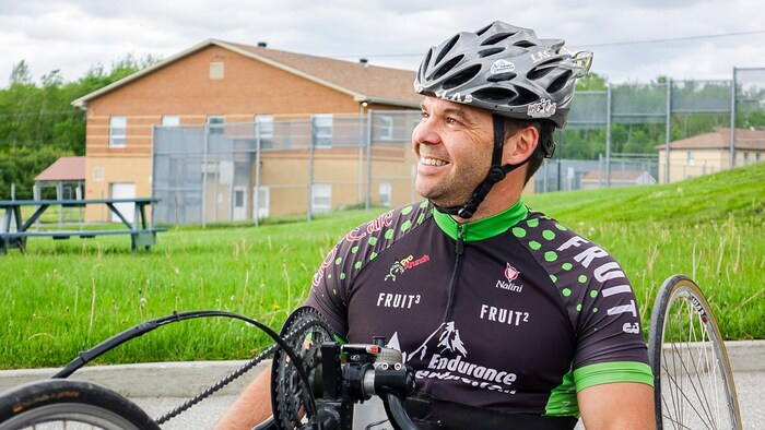 Un ex-athlète paralympique pour accompagner des jeunes de Val-du-Lac ...