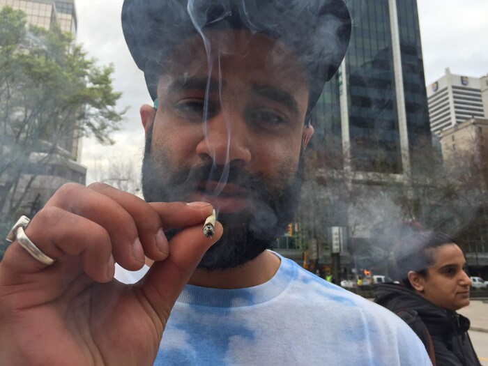 En images : un 4/20 sans encombre à Vancouver | Radio-Canada