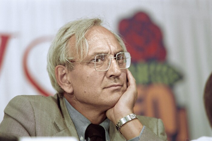 L’historien français Max Gallo est mort | Radio-Canada