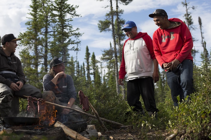 Pourvoiries autochtones : plongez dans les traditions ancestrales ...