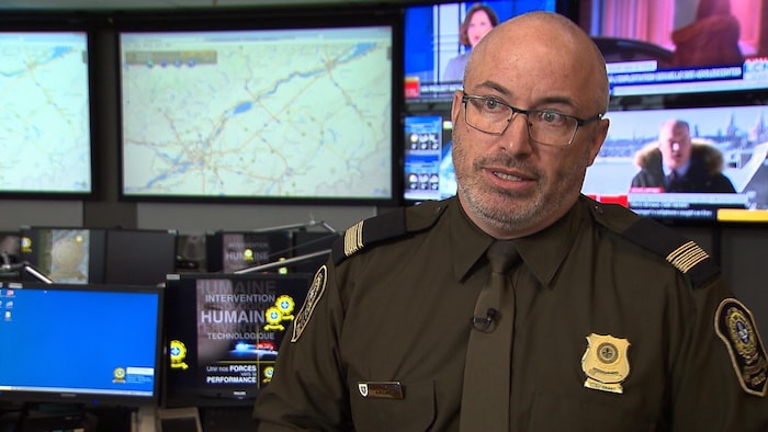 Toujours hantés par le cafouillage sur l'autoroute 13 | Radio-Canada