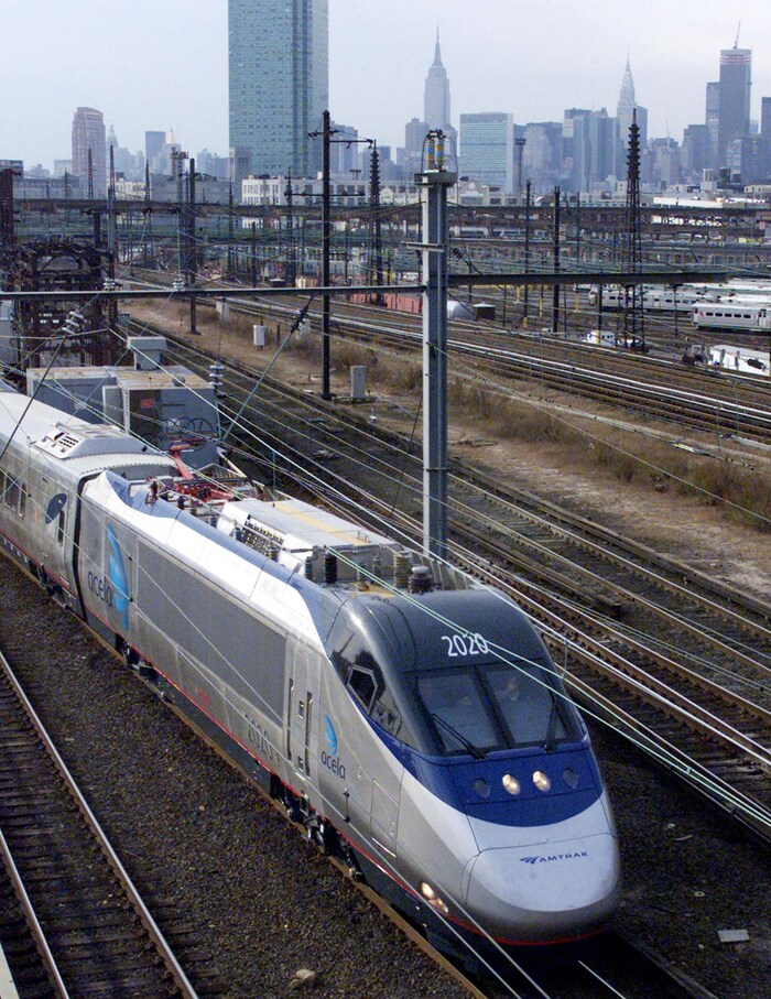 Un nouveau service de train Détroit-Toronto? | Radio-Canada