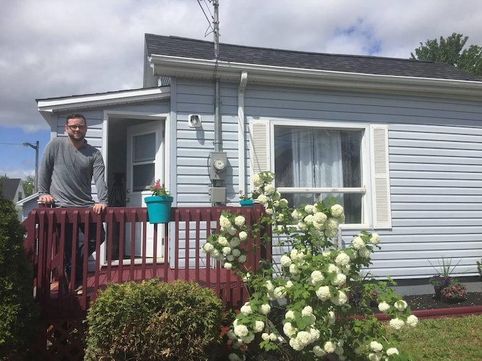 Un déménagement tourne au cauchemar pour un couple qui fuit Trump ...