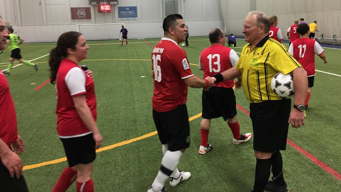 « Les héros du sport » : Alain Dutrisac, le sympathique arbitre de ...