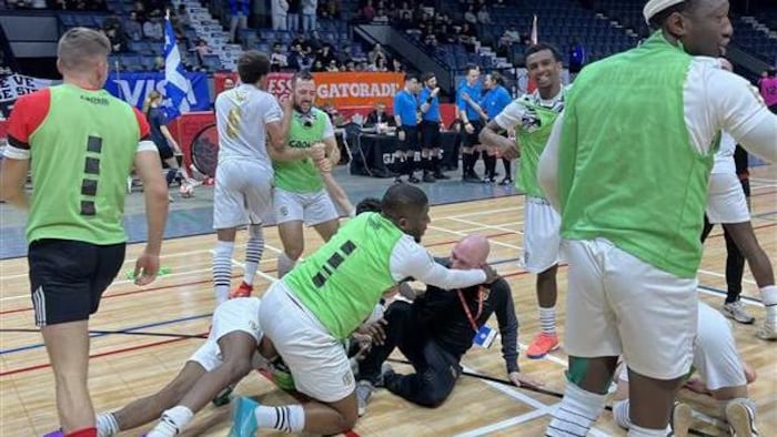 L’Atlético Gatineau met la main sur le titre national en futsal | Radio ...