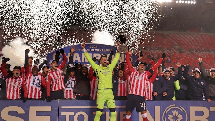 Un autre joueur étoile quitte l’Atlético Ottawa | Radio-Canada