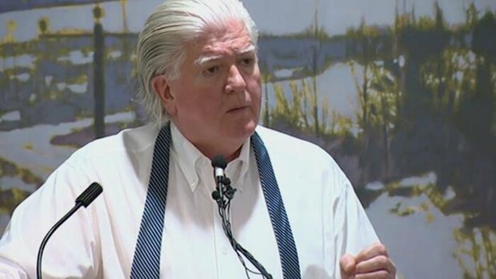 Le monde sans zone grise de Brian Burke | Radio-Canada